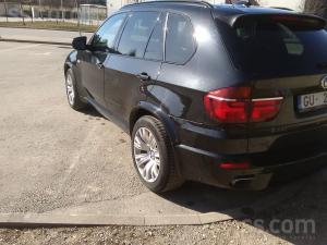 Melns BMW X5 2012 Tukums, ar dzinēja tilpumu 3.00 L un nobraukumu 298 tūkst. km par 14500 €, foto 5 vietnē AUTOMOTO.COM.LV