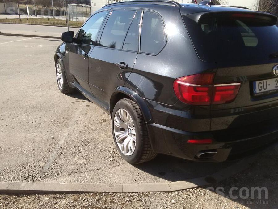 Melns BMW X5 2012 Tukums, ar dzinēja tilpumu 3.00 L un nobraukumu 298 tūkst. km par 14500 €, foto 5 vietnē AUTOMOTO.COM.LV