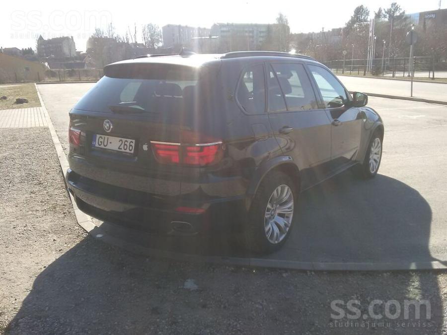 Melns BMW X5 2012 Tukums, ar dzinēja tilpumu 3.00 L un nobraukumu 298 tūkst. km par 14500 €, foto 6 vietnē AUTOMOTO.COM.LV