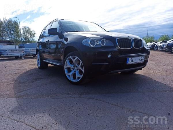 Melns BMW X5 2012 Daugavpils, ar dzinēja tilpumu 3.00 L un nobraukumu 0 tūkst. km par 11850 €, foto 1 vietnē AUTOMOTO.COM.LV