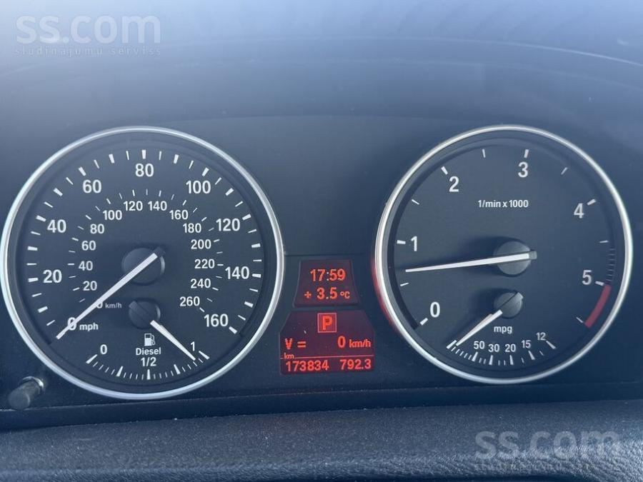 Melns BMW X5 2012 Liepāja, ar dzinēja tilpumu 3.00 L un nobraukumu 176 tūkst. km par 13000 €, foto 5 vietnē AUTOMOTO.COM.LV
