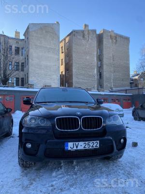 Melns BMW X5 2012 Rīga, ar dzinēja tilpumu 3.00 L un nobraukumu 214 tūkst. km par 11200 €, foto  vietnē AUTOMOTO.COM.LV