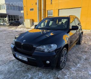 Black BMW X5 2012 in Riga, with an engine capacity of 3.00 L and mileage of 250 thousand km for 16500 €, photo  on AUTOMOTO.COM.LV