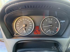 Black BMW X5 2012 in Riga, with an engine capacity of 3.00 L and mileage of 250 thousand km for 16500 €, photo 15 on AUTOMOTO.COM.LV