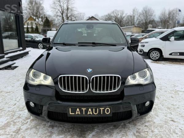 Melns BMW X5 2012 Rīga, ar dzinēja tilpumu 3.00 L un nobraukumu 280 tūkst. km par 12990 €, foto 6 vietnē AUTOMOTO.COM.LV