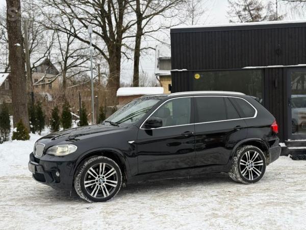 Melns BMW X5 2012 Rīga, ar dzinēja tilpumu 3.00 L un nobraukumu 280 tūkst. km par 12990 €, foto 9 vietnē AUTOMOTO.COM.LV