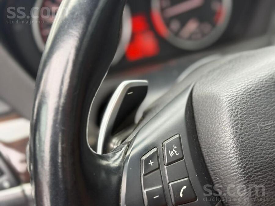 Black BMW X5 2012 in Riga, with an engine capacity of 3.00 L and mileage of 280 thousand km for 12990 €, photo 19 on AUTOMOTO.COM.LV