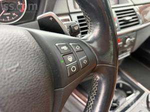 Black BMW X5 2012 in Riga, with an engine capacity of 3.00 L and mileage of 280 thousand km for 12990 €, photo 21 on AUTOMOTO.COM.LV