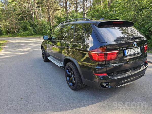 Melns BMW X5 2012 Rīga, ar dzinēja tilpumu 3.00 L un nobraukumu 302 tūkst. km par 13150 €, foto 8 vietnē AUTOMOTO.COM.LV