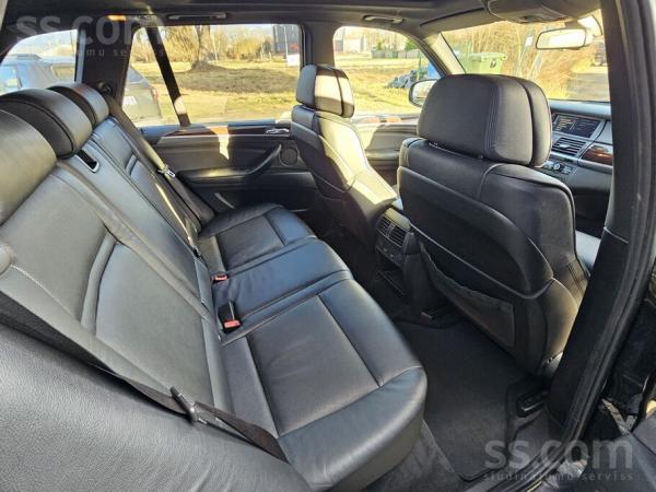Melns BMW X5 2012 Rīga, ar dzinēja tilpumu 3.00 L un nobraukumu 302 tūkst. km par 13150 €, foto 10 vietnē AUTOMOTO.COM.LV