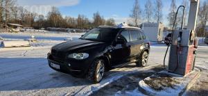 Melns BMW X5 2012 Cēsis, ar dzinēja tilpumu 3.00 L un nobraukumu 264 tūkst. km par 12990 €, foto 6 vietnē AUTOMOTO.COM.LV