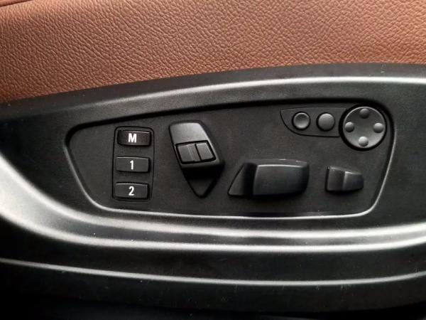 Melns BMW X5 2012 Rīga, ar dzinēja tilpumu 3.00 L un nobraukumu 300 tūkst. km par 14000 €, foto 10 vietnē AUTOMOTO.COM.LV