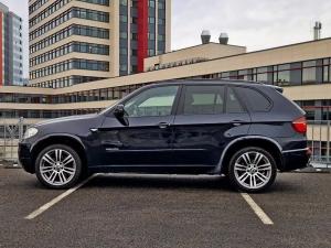 Black BMW X5 2012 in Riga, with an engine capacity of 3.00 L and mileage of 300 thousand km for 14000 €, photo 27 on AUTOMOTO.COM.LV