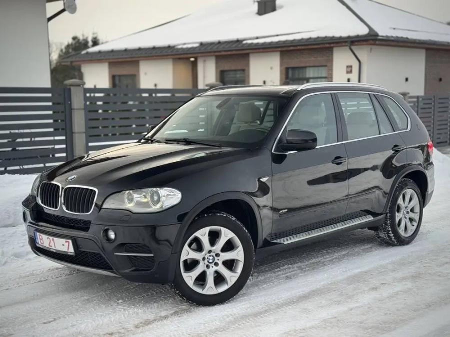 Melns BMW X5 2012 Jelgava, ar dzinēja tilpumu 3.00 L un nobraukumu 220 tūkst. km par 11350 €, foto 1 vietnē AUTOMOTO.COM.LV
