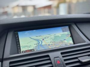 Melns BMW X5 2012 Jelgava, ar dzinēja tilpumu 3.00 L un nobraukumu 220 tūkst. km par 11350 €, foto 18 vietnē AUTOMOTO.COM.LV