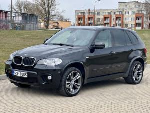 Black BMW X5 2012 in Riga, with an engine capacity of 3.00 L and mileage of 263 thousand km for 15990 €, photo 14 on AUTOMOTO.COM.LV