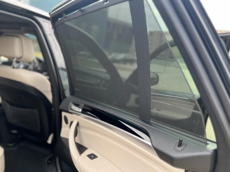 Black BMW X5 2012 in Riga, with an engine capacity of 3.00 L and mileage of 263 thousand km for 15990 €, photo 24 on AUTOMOTO.COM.LV