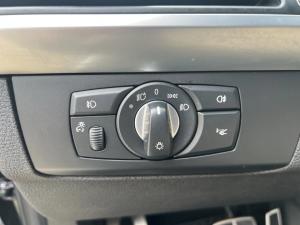 Black BMW X5 2012 in Riga, with an engine capacity of 3.00 L and mileage of 263 thousand km for 15990 €, photo 33 on AUTOMOTO.COM.LV