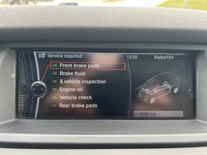 Black BMW X5 2012 in Riga, with an engine capacity of 3.00 L and mileage of 263 thousand km for 15990 €, photo 39 on AUTOMOTO.COM.LV