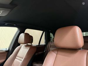 Black BMW X5 2012 in Marijampole, with an engine capacity of 2.99 L and mileage of 291 thousand km for 10750 €, photo 4 on AUTOMOTO.COM.LV
