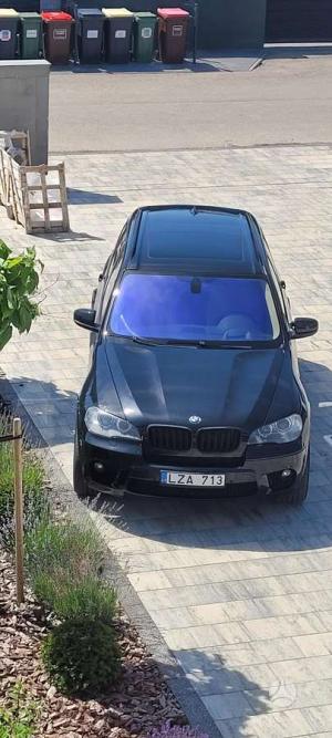 Black BMW X5 2012 in Klaipeda, with an engine capacity of 2.98 L and mileage of 298 thousand km for 12500 €, photo 7 on AUTOMOTO.COM.LV