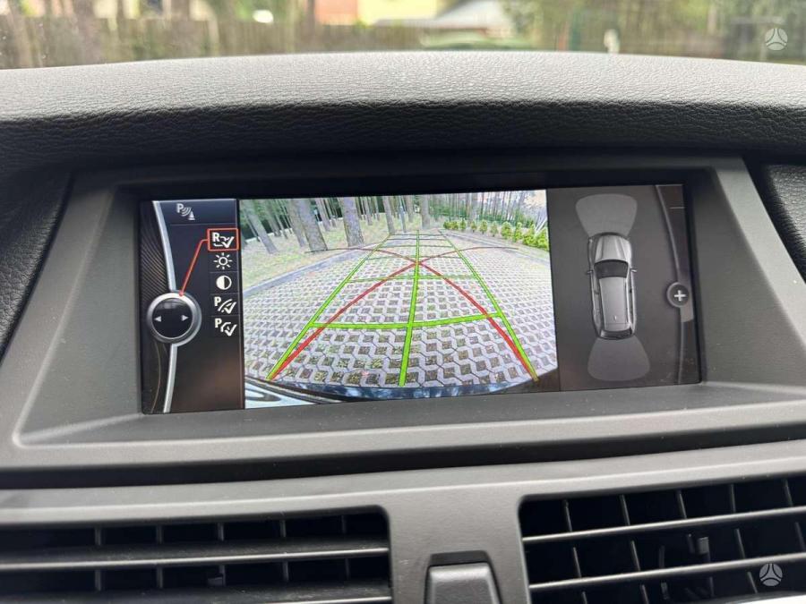 Black BMW X5 2012 in Kaunas, with an engine capacity of 2.98 L and mileage of 260 thousand km for 8800 €, photo 13 on AUTOMOTO.COM.LV