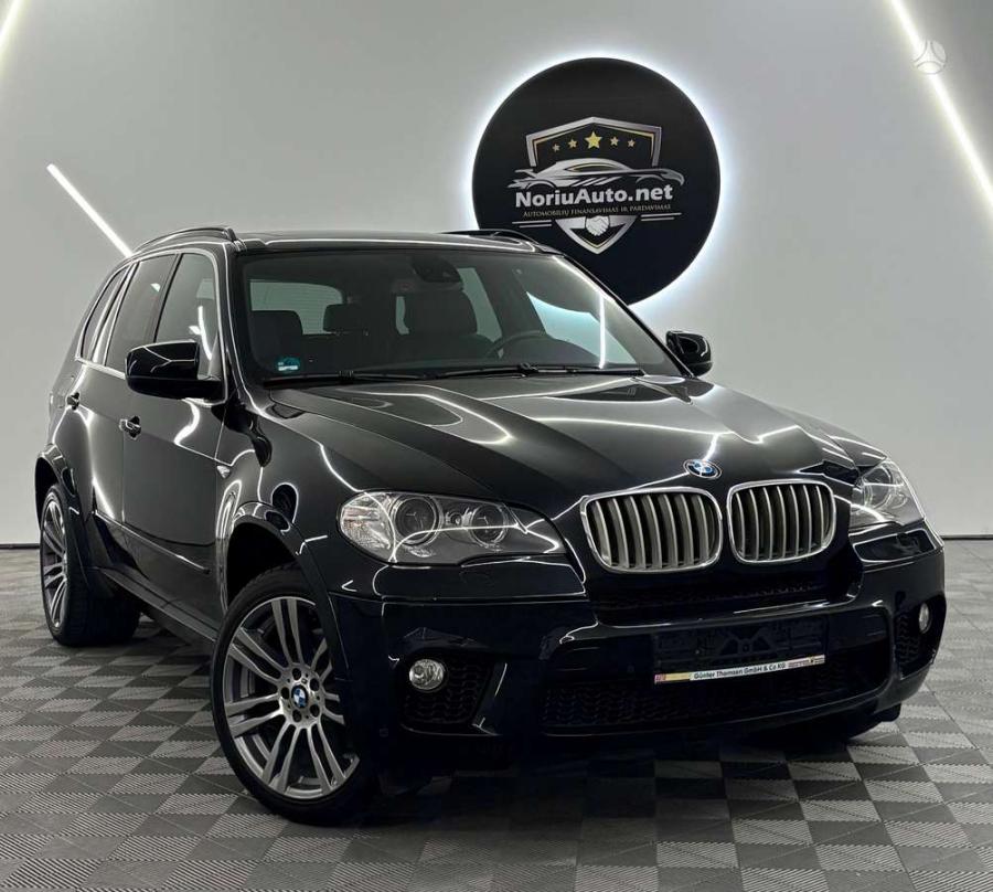 Melns BMW X5 2012 Marijampole, ar dzinēja tilpumu 3.00 L un nobraukumu 262 tūkst. km par 12999 €, foto 1 vietnē AUTOMOTO.COM.LV