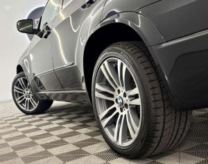 Melns BMW X5 2012 Marijampole, ar dzinēja tilpumu 3.00 L un nobraukumu 262 tūkst. km par 12999 €, foto 4 vietnē AUTOMOTO.COM.LV