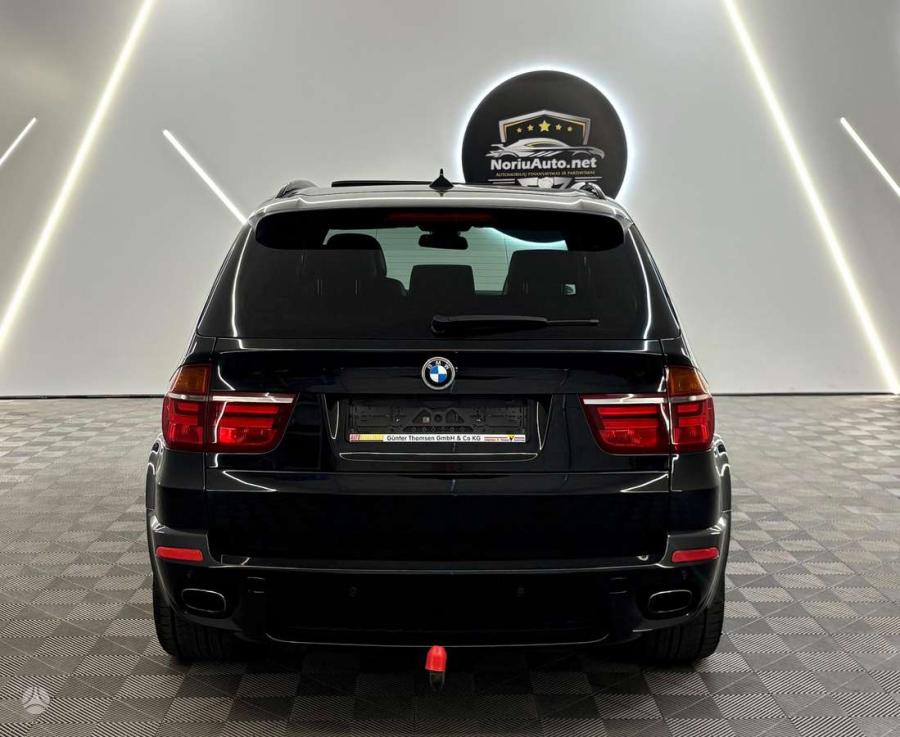 Melns BMW X5 2012 Marijampole, ar dzinēja tilpumu 3.00 L un nobraukumu 262 tūkst. km par 12999 €, foto 13 vietnē AUTOMOTO.COM.LV
