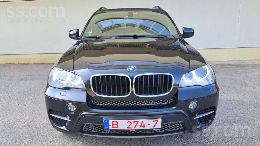 Melns BMW X5 2012 Ogre, ar dzinēja tilpumu 3.00 L un nobraukumu 220 tūkst. km par 11500 €, foto 4 vietnē AUTOMOTO.COM.LV