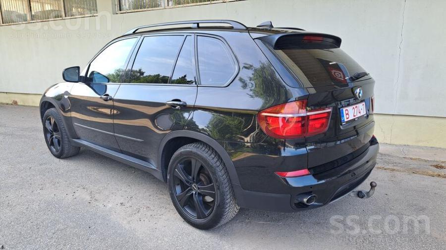 Melns BMW X5 2012 Ogre, ar dzinēja tilpumu 3.00 L un nobraukumu 220 tūkst. km par 11500 €, foto 5 vietnē AUTOMOTO.COM.LV