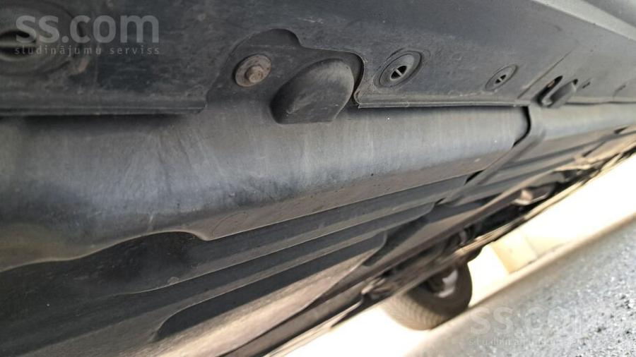 Melns BMW X5 2012 Ogre, ar dzinēja tilpumu 3.00 L un nobraukumu 220 tūkst. km par 11500 €, foto 30 vietnē AUTOMOTO.COM.LV