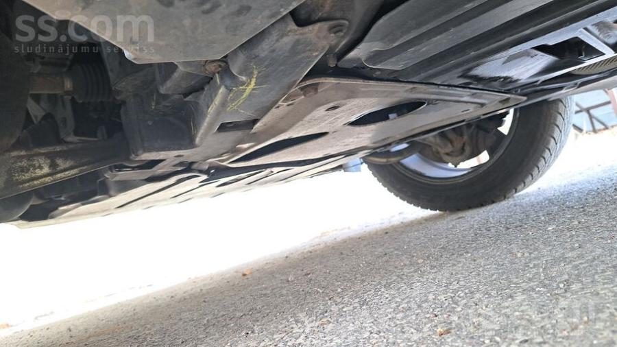 Melns BMW X5 2012 Ogre, ar dzinēja tilpumu 3.00 L un nobraukumu 220 tūkst. km par 11500 €, foto 32 vietnē AUTOMOTO.COM.LV