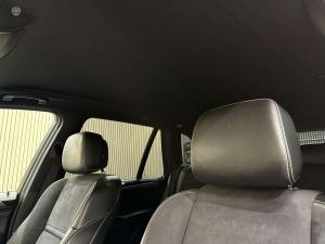 Black BMW X5 2012 in Marijampole, with an engine capacity of 2.99 L and mileage of 285 thousand km for 11700 €, photo 4 on AUTOMOTO.COM.LV