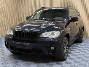 Black BMW X5 2012 in Marijampole, with an engine capacity of 2.99 L and mileage of 285 thousand km for 11700 €, photo 6 on AUTOMOTO.COM.LV