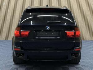 Black BMW X5 2012 in Marijampole, with an engine capacity of 2.99 L and mileage of 285 thousand km for 11700 €, photo 8 on AUTOMOTO.COM.LV