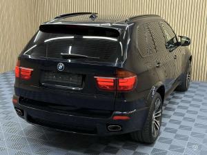 Black BMW X5 2012 in Marijampole, with an engine capacity of 2.99 L and mileage of 285 thousand km for 11700 €, photo 13 on AUTOMOTO.COM.LV