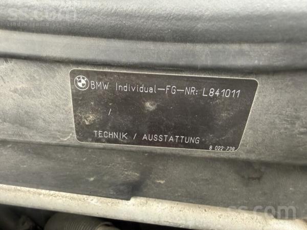Black BMW X5 2012 in Riga, with an engine capacity of 3.00 L and mileage of 303 thousand km for 13500 €, photo 8 on AUTOMOTO.COM.LV