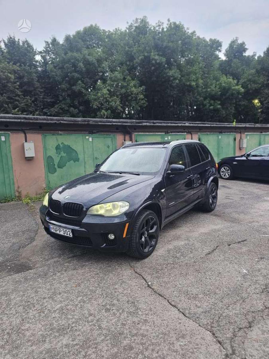 Black BMW X5 2012 in Klaipeda, with an engine capacity of 4.40 L and mileage of 180 thousand km for 8500 €, photo 5 on AUTOMOTO.COM.LV