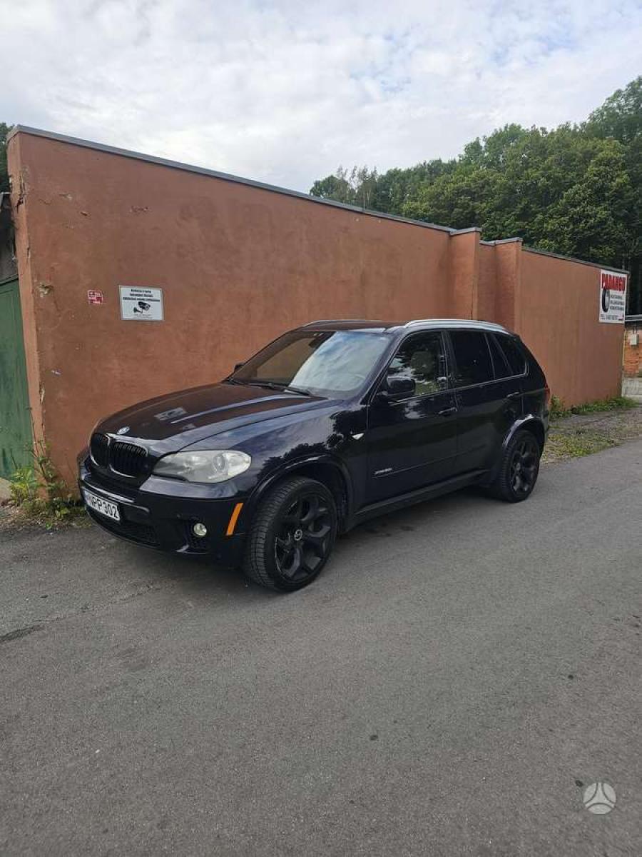 Black BMW X5 2012 in Klaipeda, with an engine capacity of 4.40 L and mileage of 180 thousand km for 8500 €, photo 11 on AUTOMOTO.COM.LV
