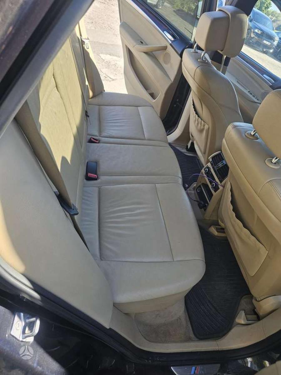 Black BMW X5 2012 in Klaipeda, with an engine capacity of 4.40 L and mileage of 180 thousand km for 8500 €, photo 13 on AUTOMOTO.COM.LV