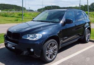 Black BMW X5 2012 in Vilnius, with an engine capacity of 2.99 L and mileage of 269 thousand km for 11850 €, photo 3 on AUTOMOTO.COM.LV