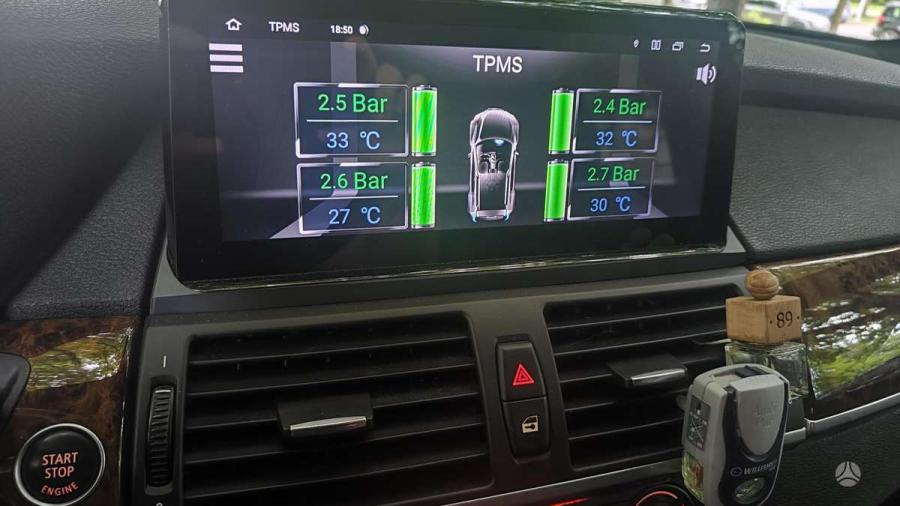 Black BMW X5 2012 in Vilnius, with an engine capacity of 2.99 L and mileage of 269 thousand km for 11850 €, photo 15 on AUTOMOTO.COM.LV