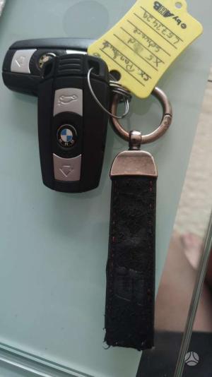 Black BMW X5 2012 in Vilnius, with an engine capacity of 2.99 L and mileage of 269 thousand km for 11850 €, photo 18 on AUTOMOTO.COM.LV