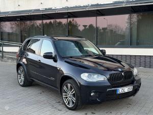 Black BMW X5 2012 in Vilnius, with an engine capacity of 3.00 L and mileage of 293 thousand km for 10900 €, photo  on AUTOMOTO.COM.LV