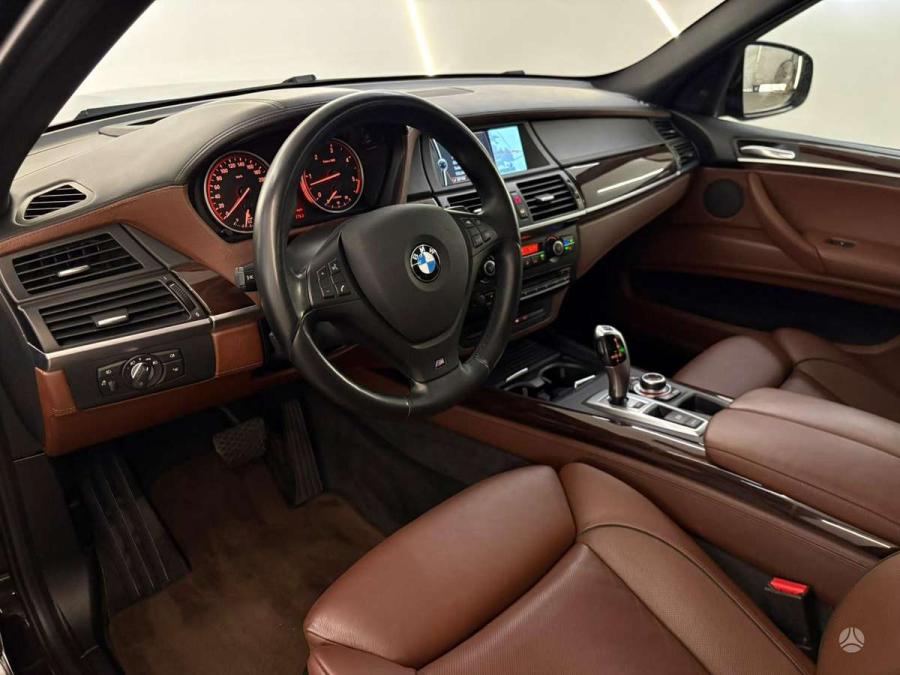 Melns BMW X5 2012 Marijampole, ar dzinēja tilpumu 2.99 L un nobraukumu 237 tūkst. km par 12999 €, foto 3 vietnē AUTOMOTO.COM.LV