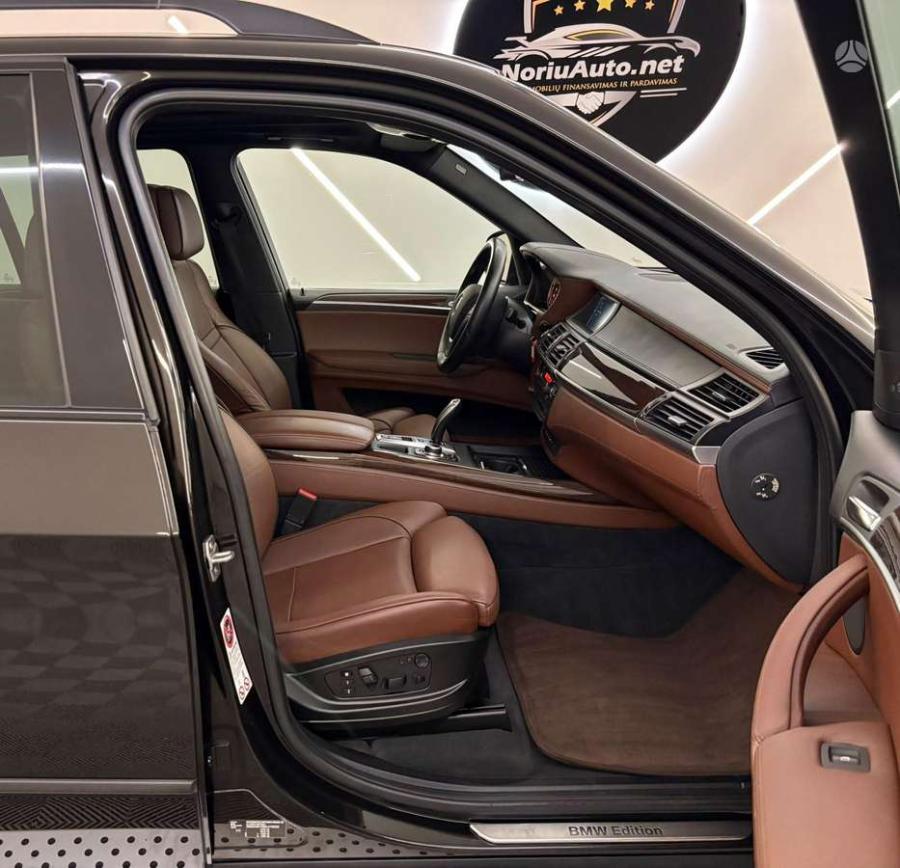 Melns BMW X5 2012 Marijampole, ar dzinēja tilpumu 2.99 L un nobraukumu 237 tūkst. km par 12999 €, foto 12 vietnē AUTOMOTO.COM.LV