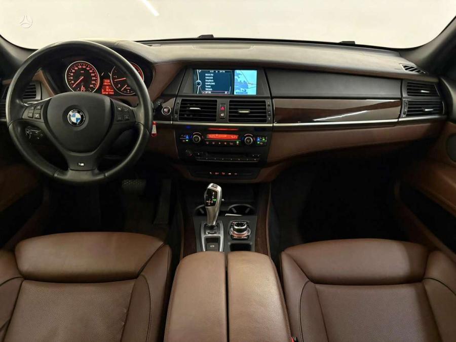 Melns BMW X5 2012 Marijampole, ar dzinēja tilpumu 2.99 L un nobraukumu 237 tūkst. km par 12999 €, foto 15 vietnē AUTOMOTO.COM.LV