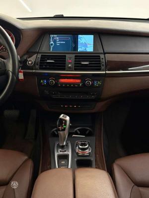 Melns BMW X5 2012 Marijampole, ar dzinēja tilpumu 2.99 L un nobraukumu 237 tūkst. km par 12999 €, foto 20 vietnē AUTOMOTO.COM.LV