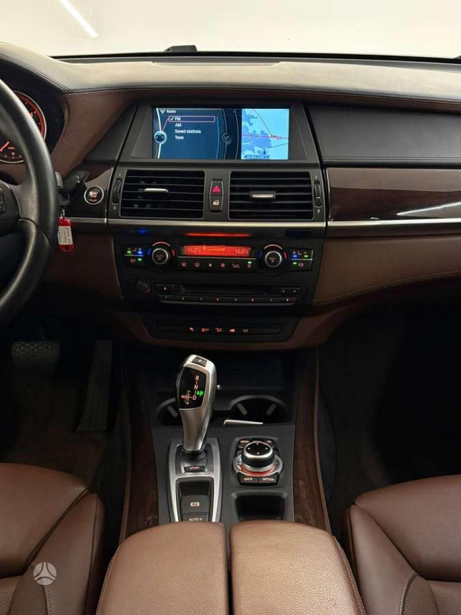 Melns BMW X5 2012 Marijampole, ar dzinēja tilpumu 2.99 L un nobraukumu 237 tūkst. km par 12999 €, foto 20 vietnē AUTOMOTO.COM.LV